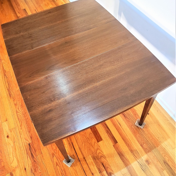 Broyhill Dining Tables - Etsy
