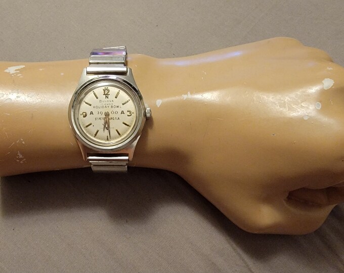 Vintage Bulova SVP Edelstahl dünnes Gehäuse Handaufzug Herrenuhr - Etsy.de