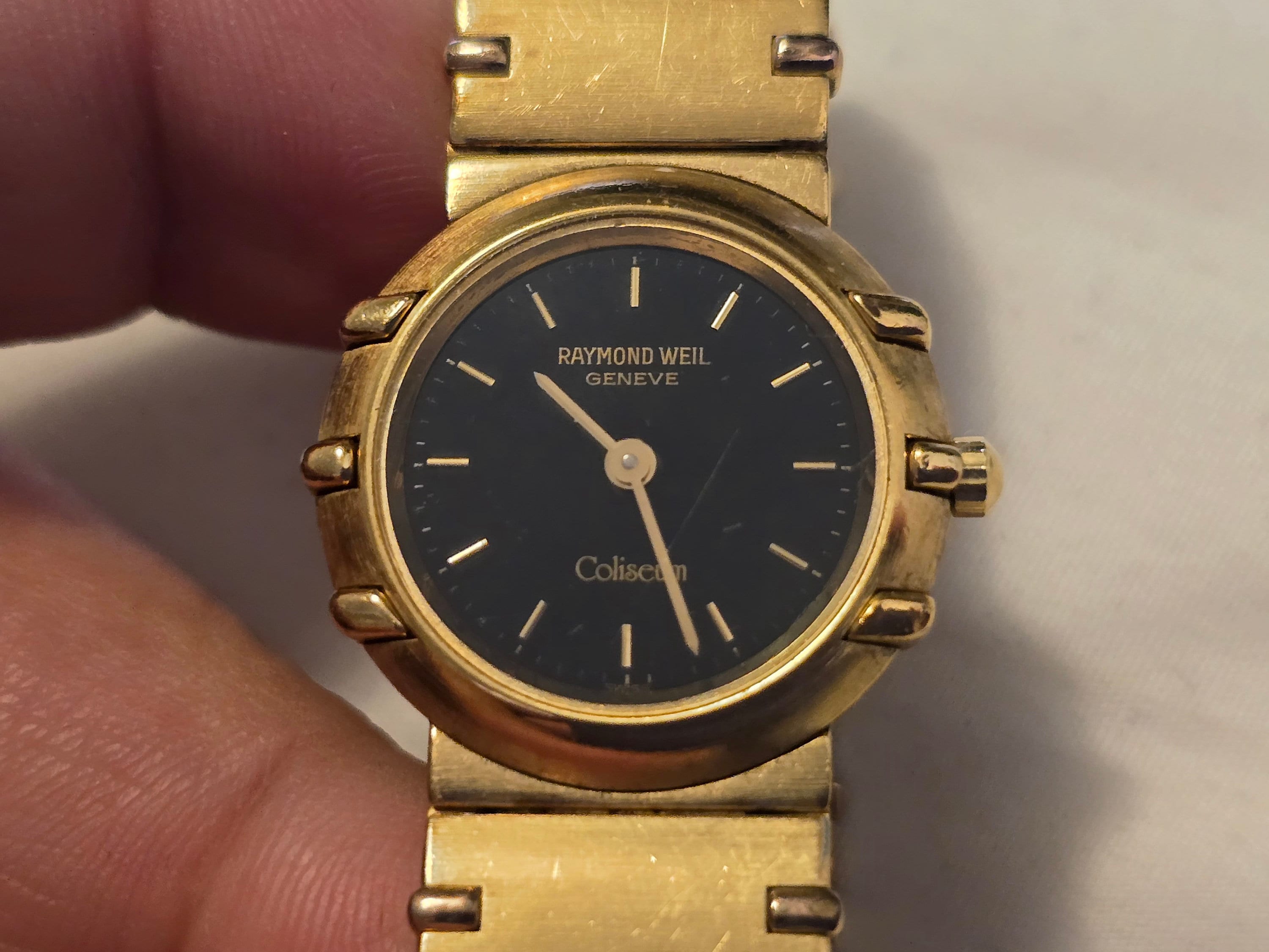 Vintage Raymond Weil Geneve Coliseum (8084.1149) 18K Gold Vintage Raymond Weil Geneve Coliseum (8084.1149) 18K Gold