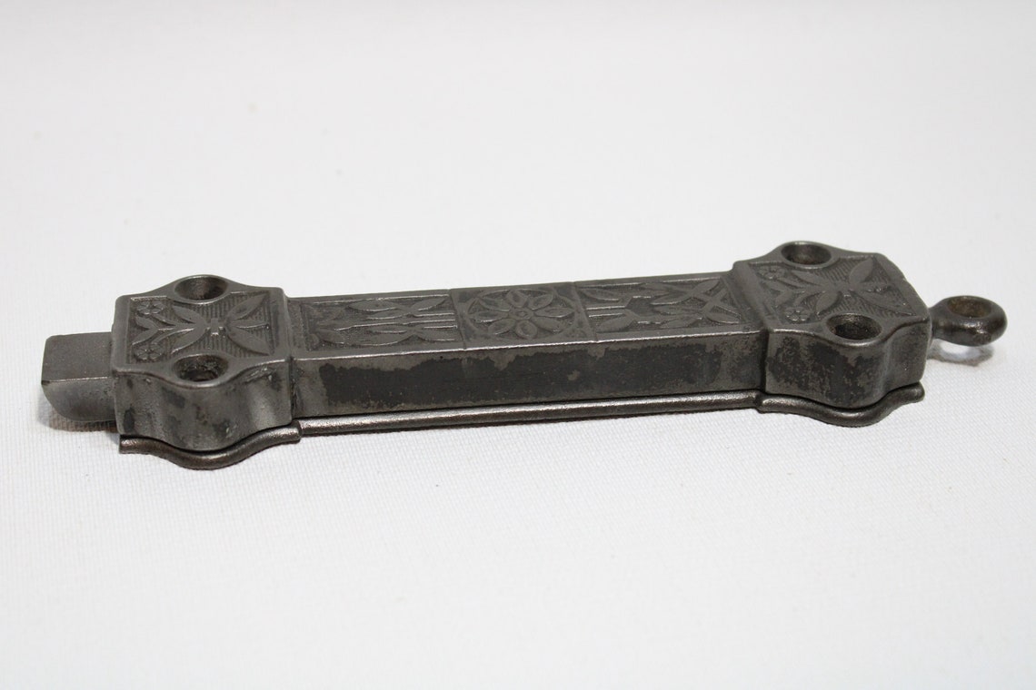 Vintage Cast Iron Pull Chain Door (window) Latch - Etsy