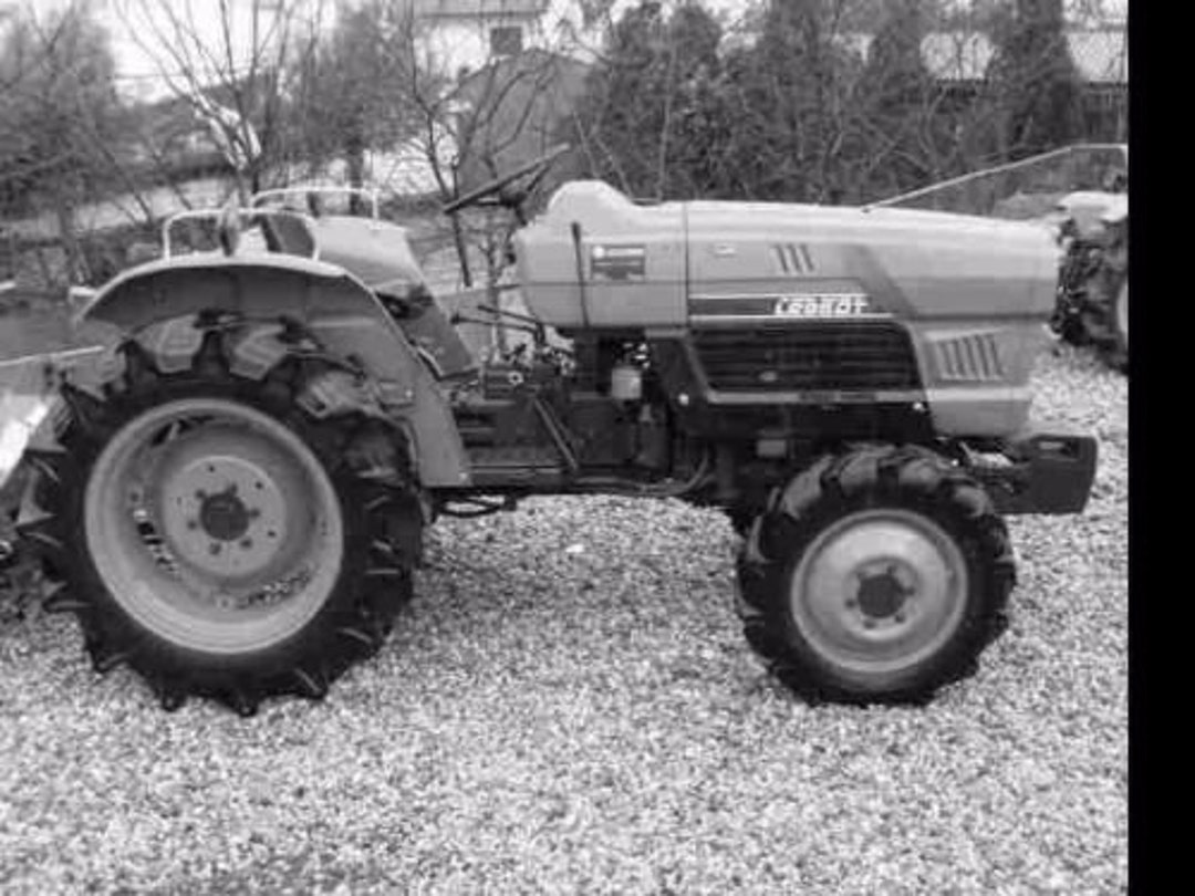 KUBOTA L295 L295DT Tractor Parts Manuals 220pgs With Exploded Diagrams and Part Lists for L 295 ...