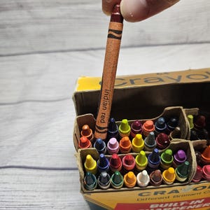 Vtg Crayola Crayons 64 Built-in Sharpener Pack Binney Smith w/ Retired ...