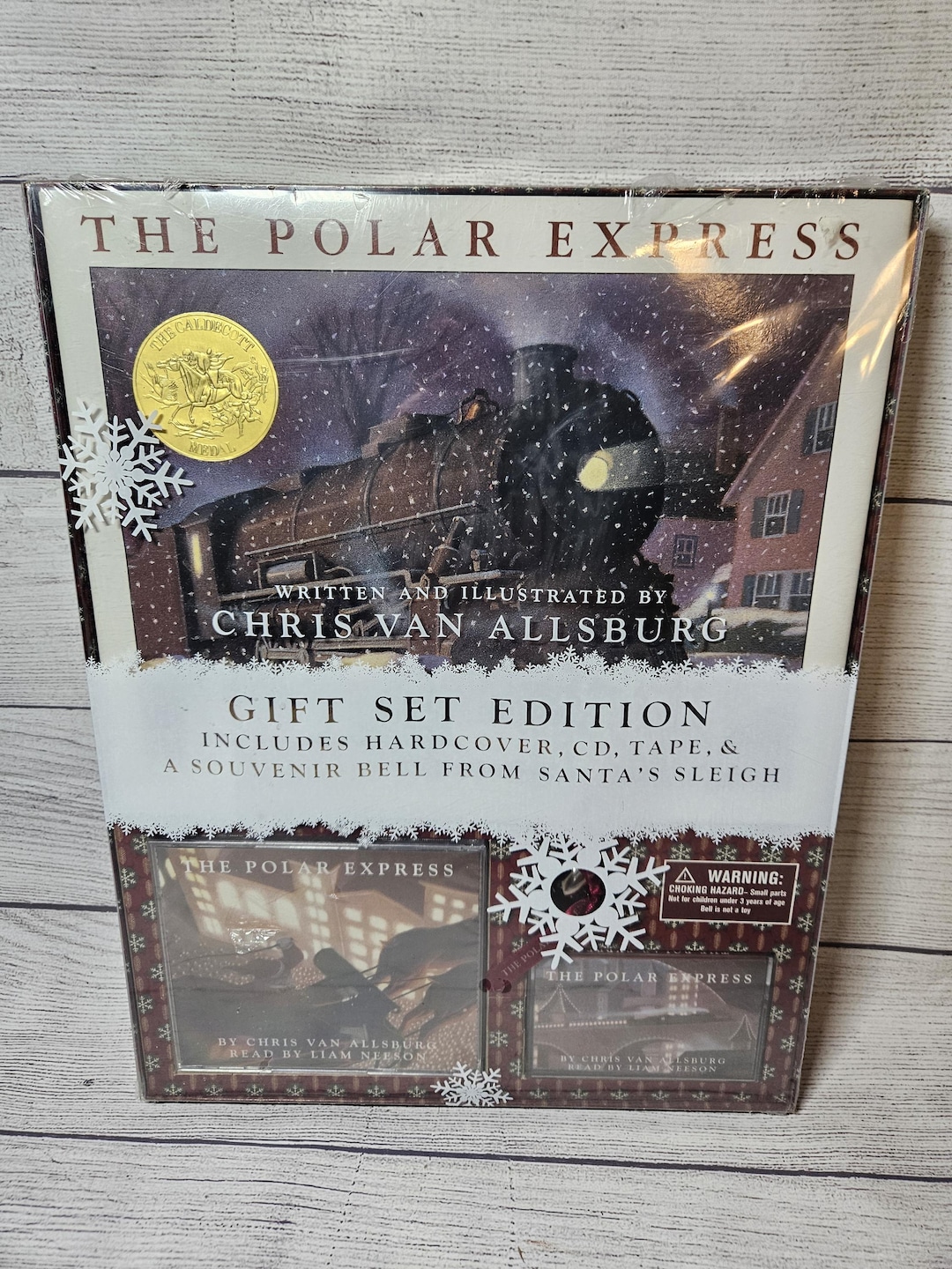 The POLAR EXPRESS Gift Set Edition W/ Hardcover Book/cd/tape/bell 2004 ...
