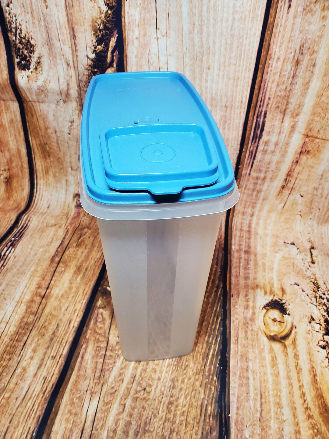 Tupperware Cereal Keeper 1588 W/ Blue Lid 1589 20 Cup Storage Container ...