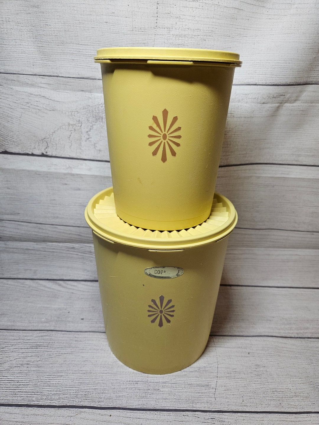 Vintage Tupperware Canister Set of 2 Yellow WITH LIDS #805 & #809 ...