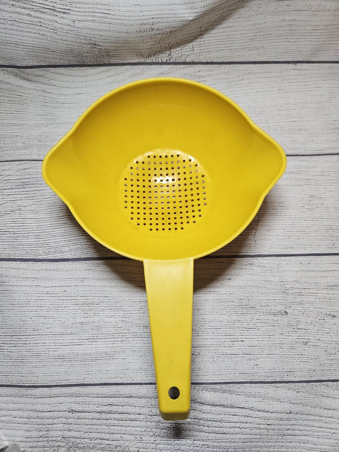 Vintage Tupperware Strainer 1200 Yellow W/ Handle 1-quart Pre-owned ...