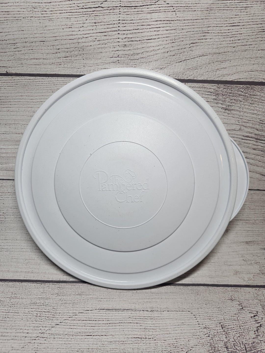 Pampered Chef REPLACEMENT LID ONLY 8.75" - White - Pre-owned - With Tab ...