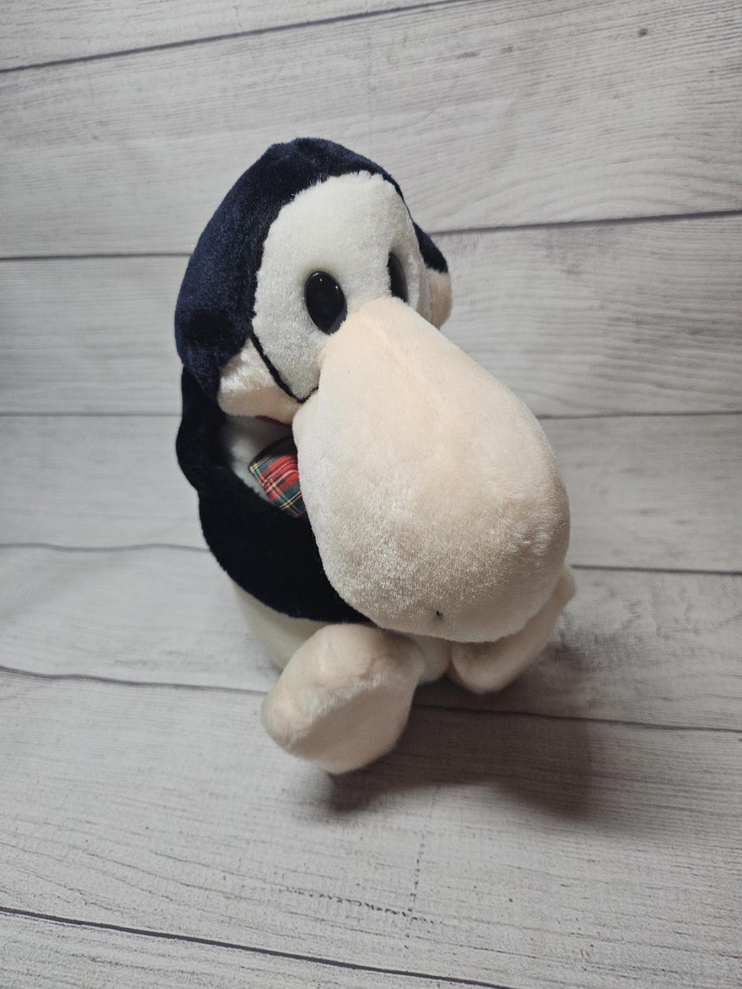 Vintage 1985 Dakin OPUS Penguin Stuffed Plush Toy - 10.5" - Pre-owned ...