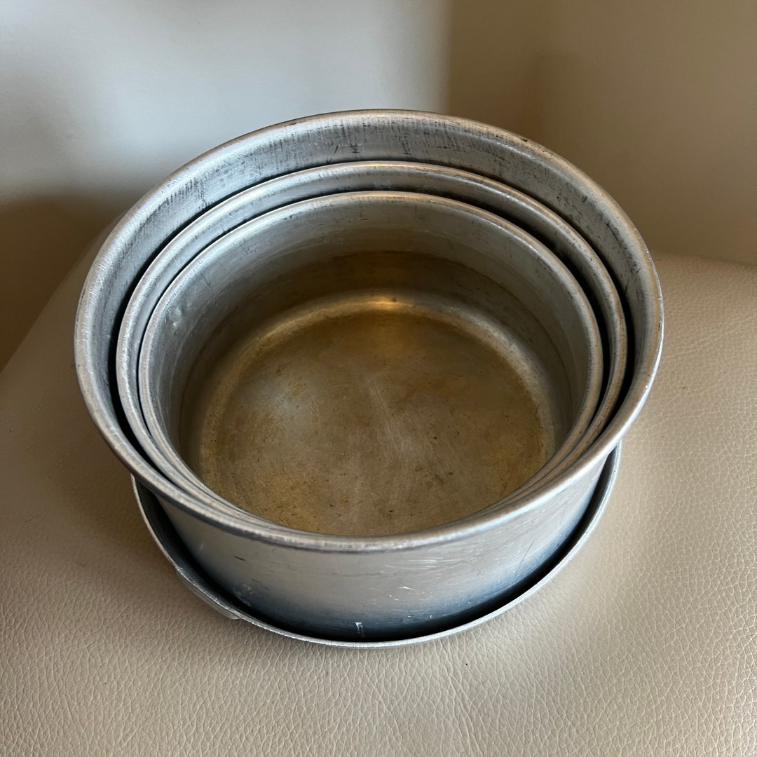 Vintage Set Aluminium Cake Tins Nesting Pans Aluminium Pans Set Cake ...