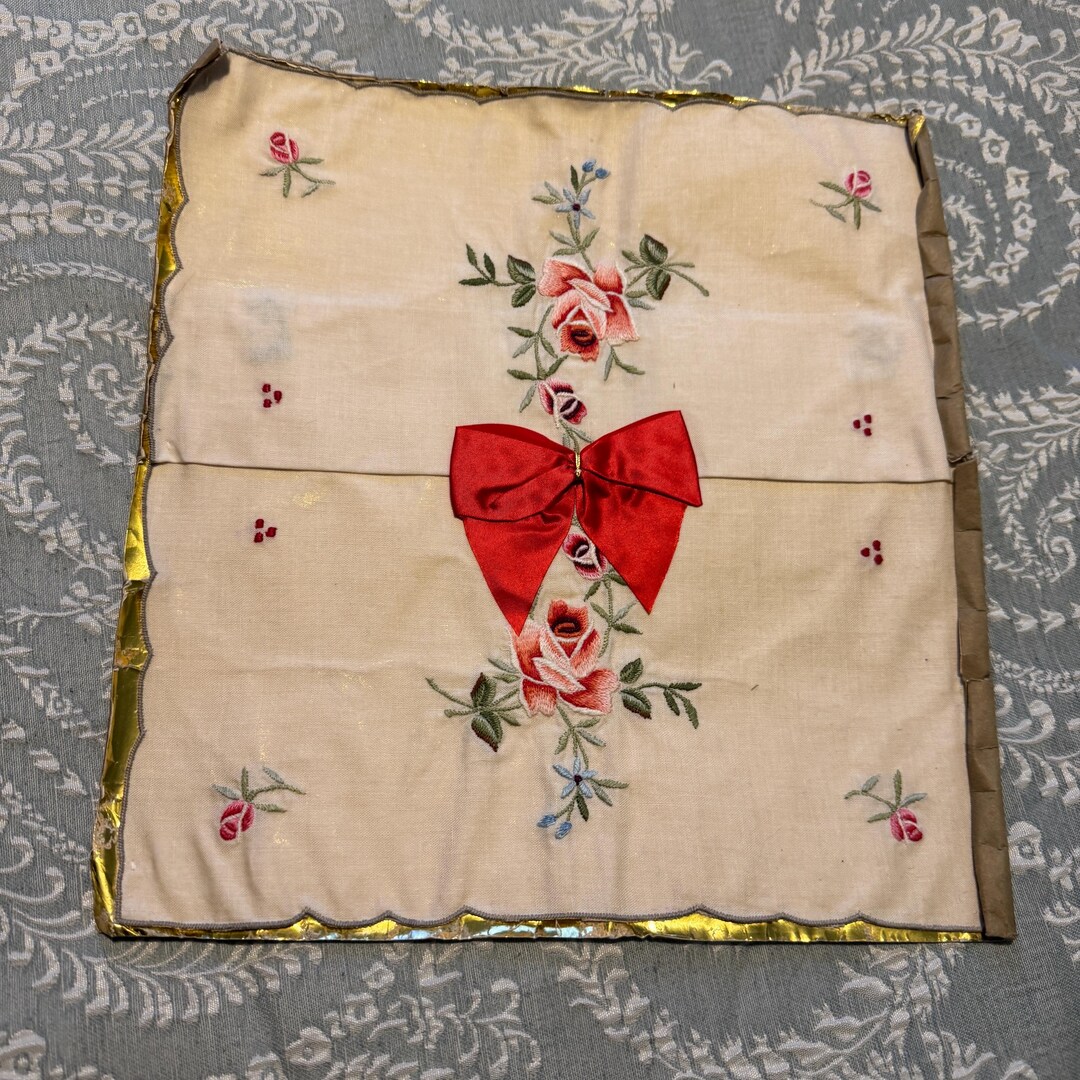 Vintage Embroidered Tray Cloth Original Card Embroidered Floral Tray ...