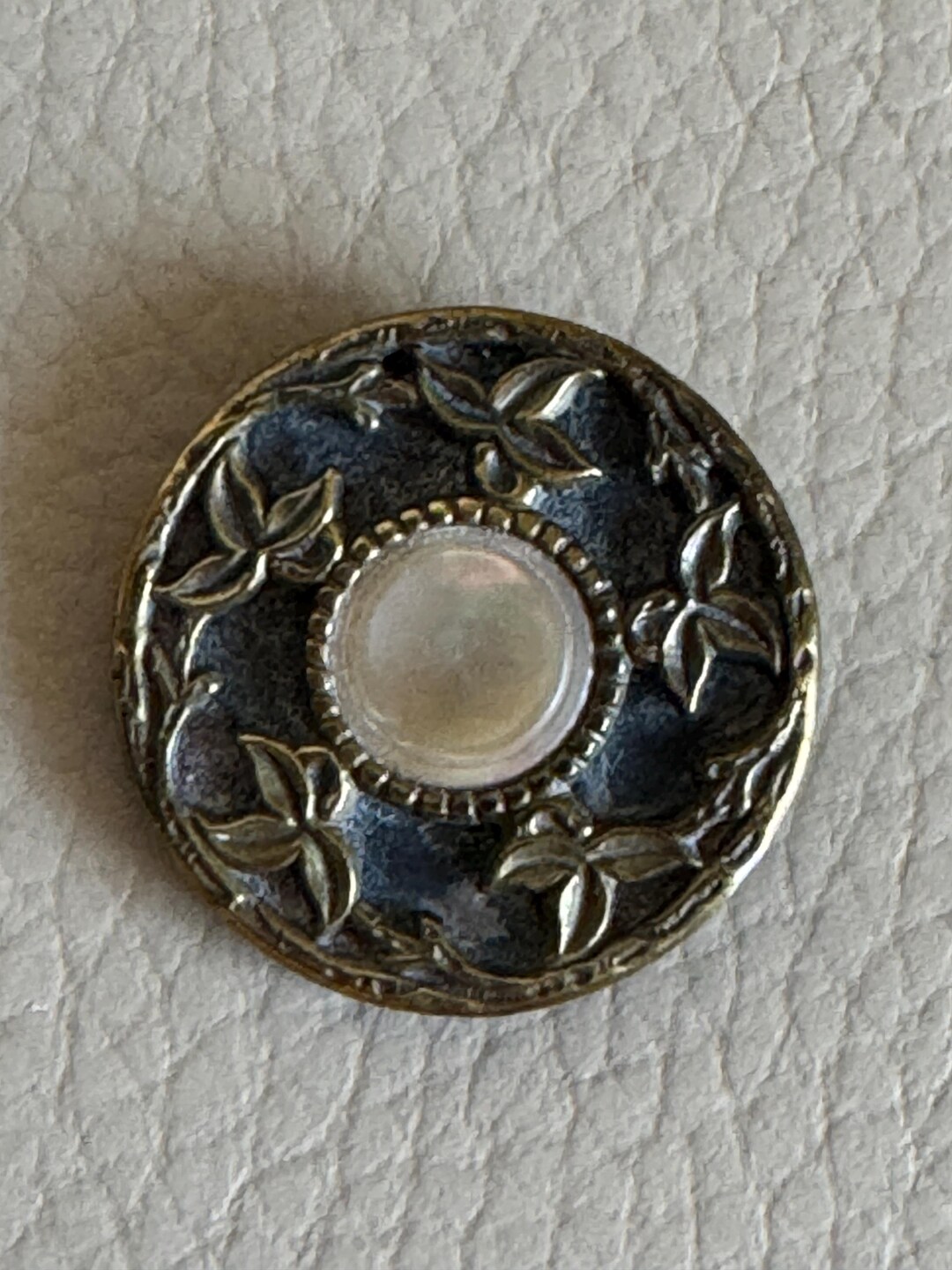 Antique Button Victorian Button Georgian Button 19th Century Button Ivy ...
