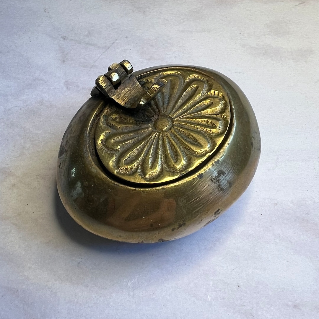 1950s Travel Ashtray Vintage Ashtray Brass Travel Ashtray - Etsy