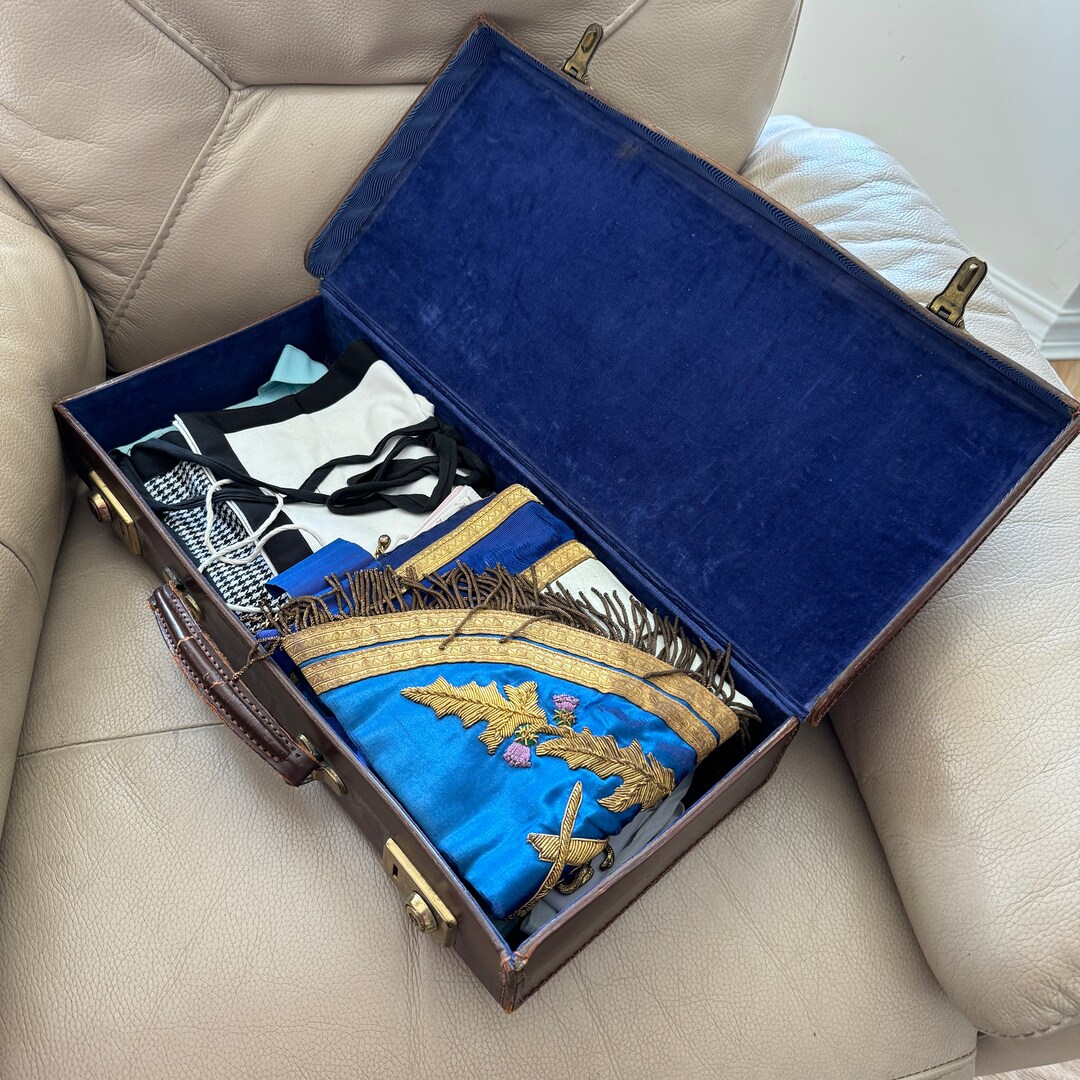 Vintage Masonic Regalia Craft Masters Masonic Regalia Masons Craft ...