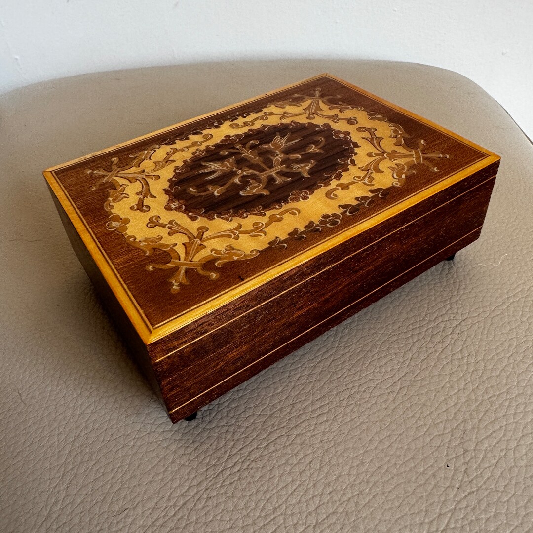 Musical Cigarette Box Music Box Italian Cigarette Box 1960s Cigarette ...