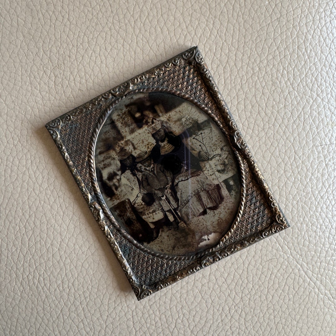 Antique Miniature Frame and Glass Photo Antique Photo Frame Victorian ...