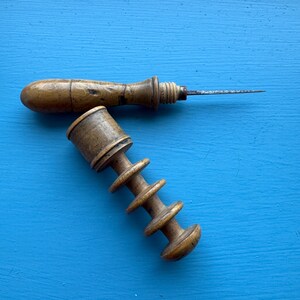 Antique French Needlecase Antique Treen Thread Holder Antique Sewing ...