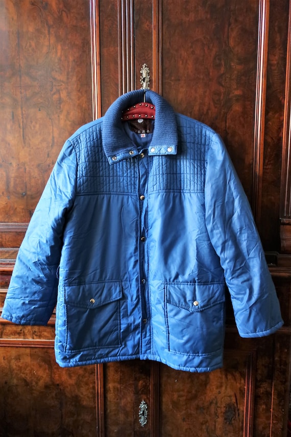 German Vintage Unser Favorit electric blue padded nyl… - Gem