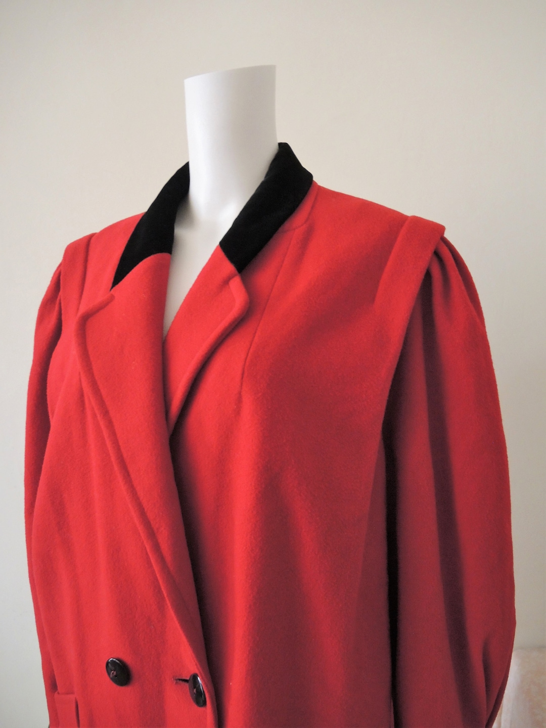 Vintage Double-breasted Red Short Coat Jacket With Velvet Collar and ...