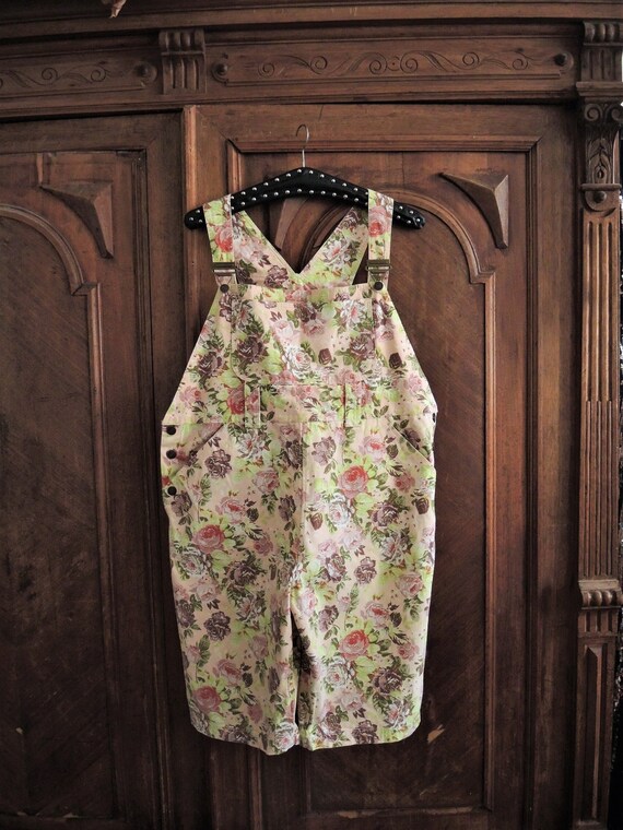 French Vintage Naf Naf floral cotton dungaree shorts … - Gem