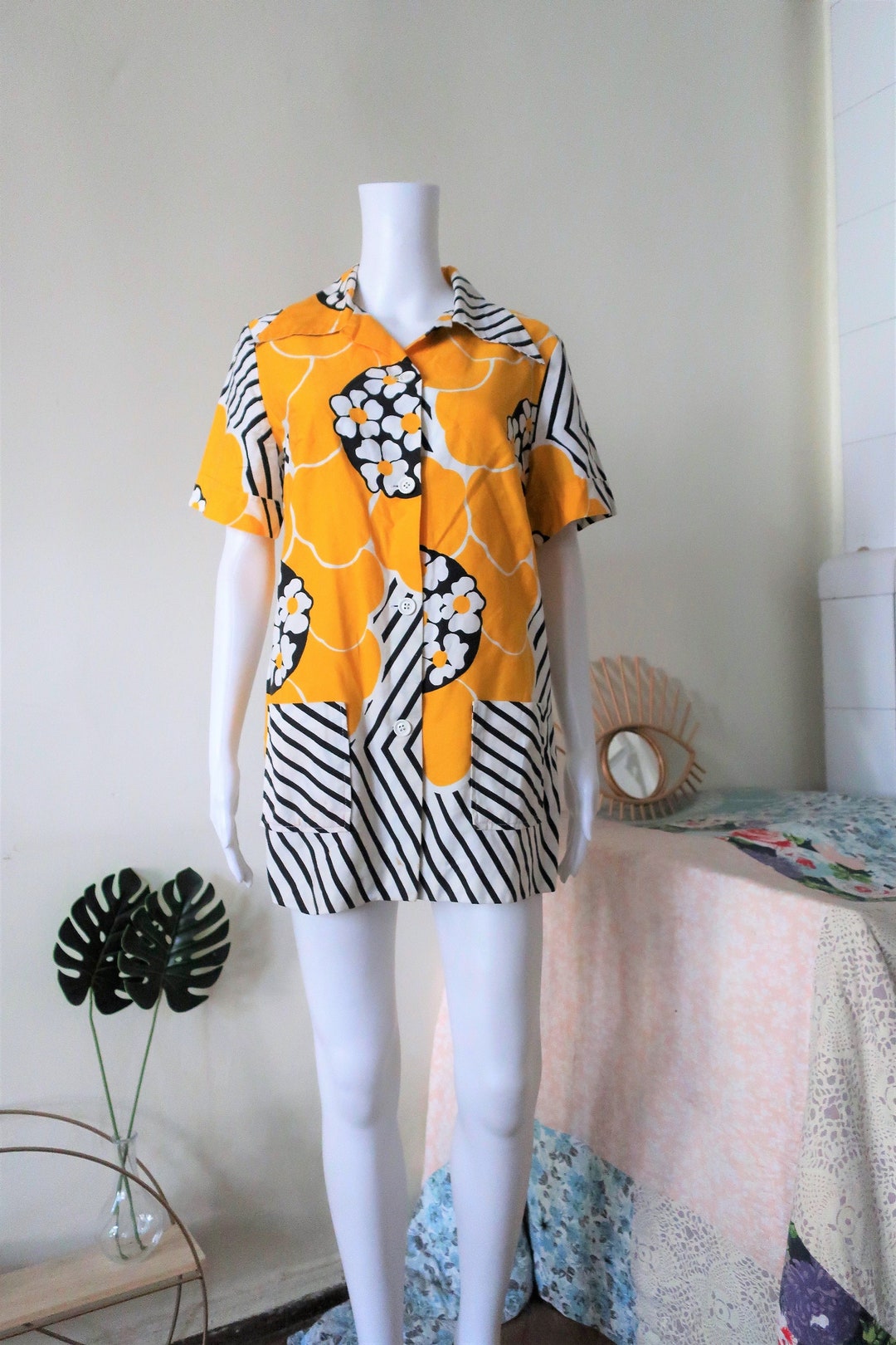 Swedish Vintage Unella Tunic Blouse With Floral Print and Large Pointed ...