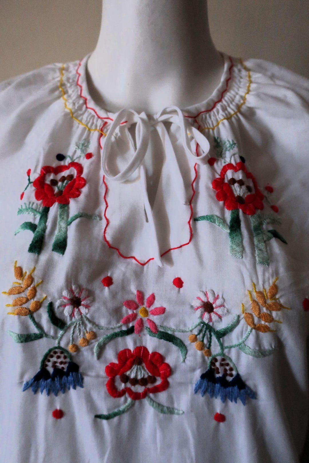 Vintage Hungarian Matyo Folklore Style Blouse White With Floral ...
