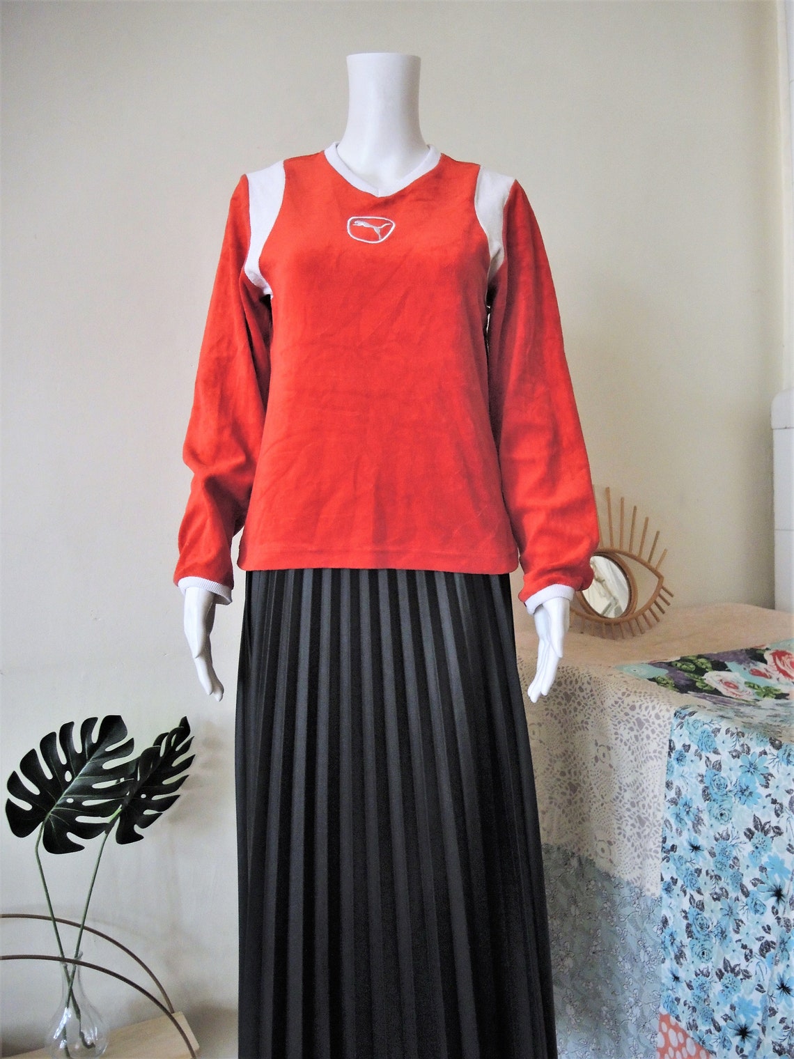 Vintage Red Puma Sweatshirt Sweater Longsleeve With V-neck Label ...