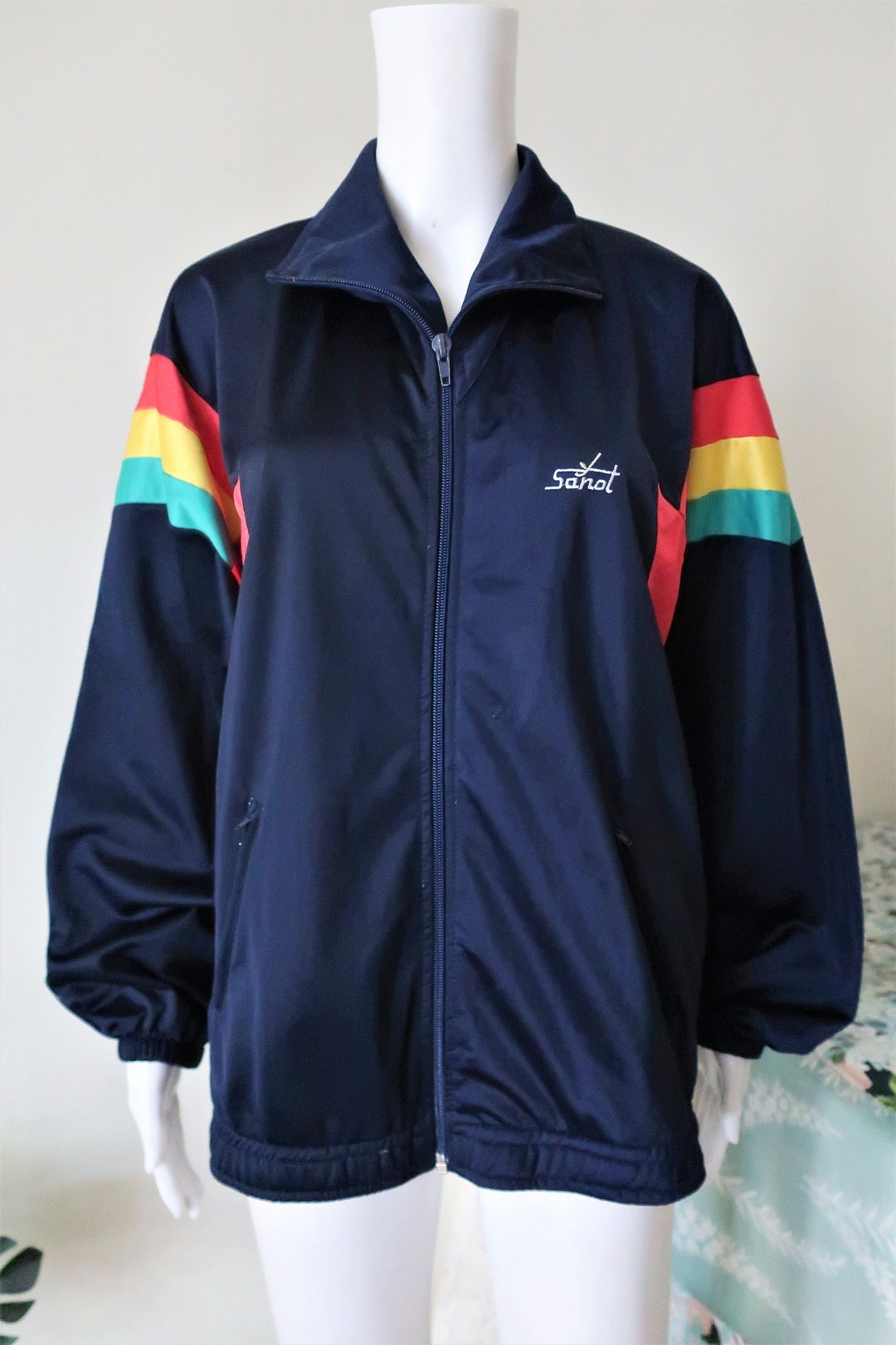 Vintage Track Jacket Dark Blue With Color Blocking Details and Wide ...
