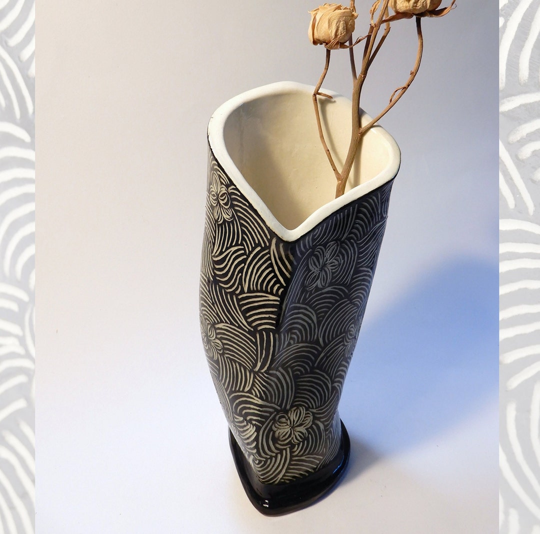 Sgraffito Art Pottery Handmade Vase ooak9x4.25in. Black on White ...