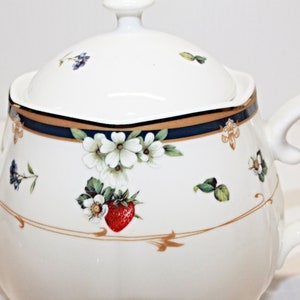 Vintage Giovanni Valentino Italy Tea Set, Teapot & 4 Cups, Bone China ...