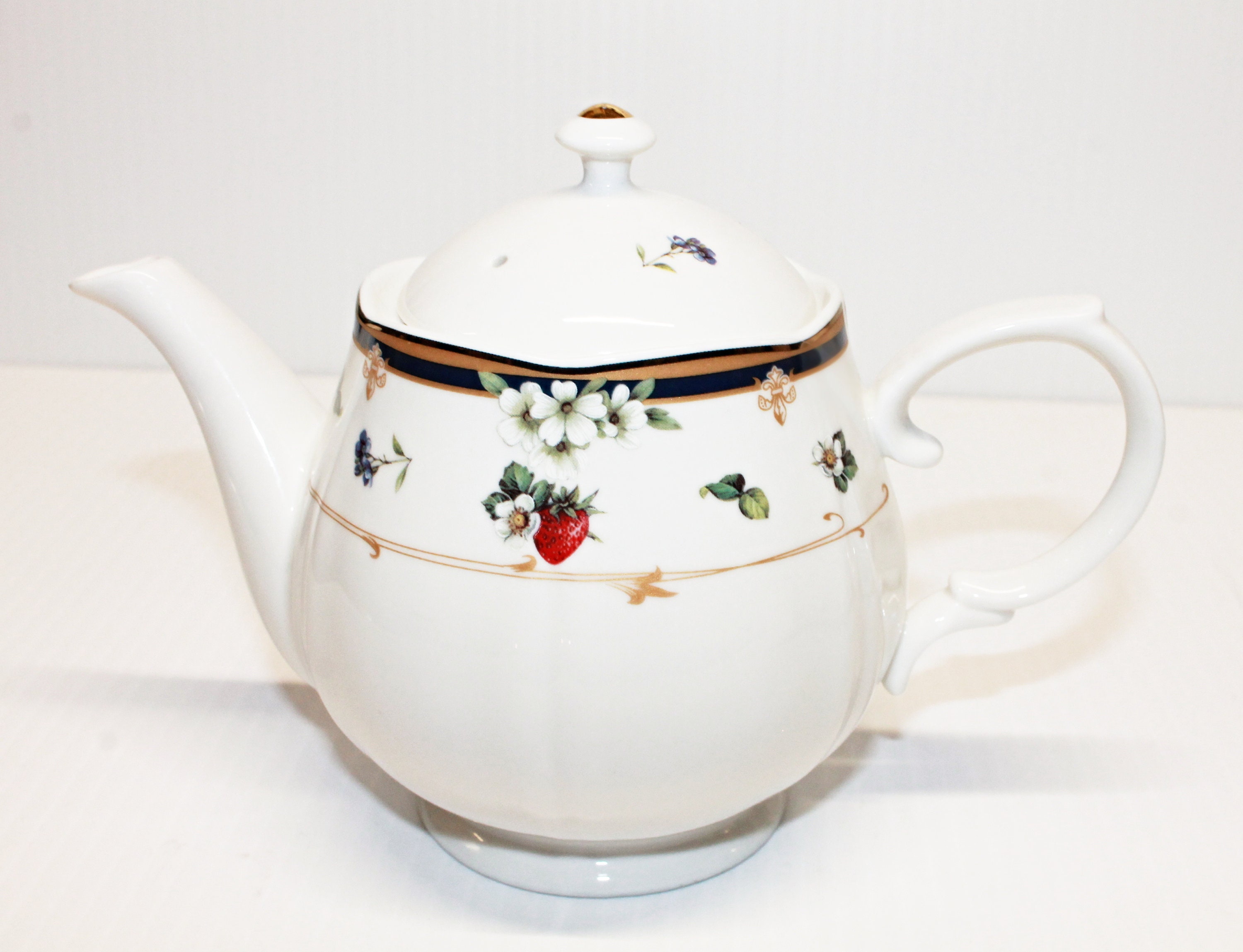 Vintage Giovanni Valentino Italy Tea Set, Teapot & 4 Cups, Bone China ...