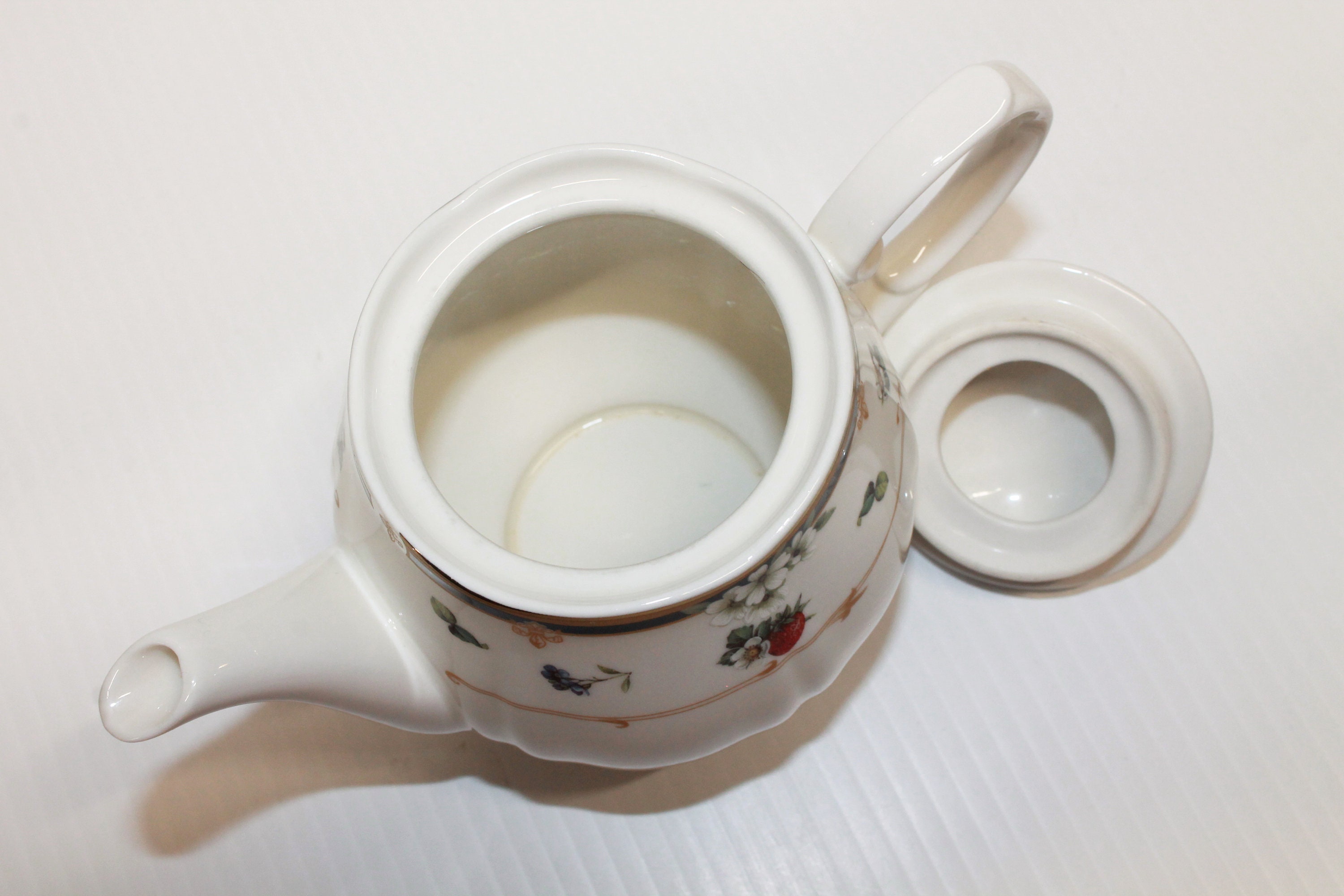Vintage Giovanni Valentino Italy Tea Set, Teapot & 4 Cups, Bone China ...
