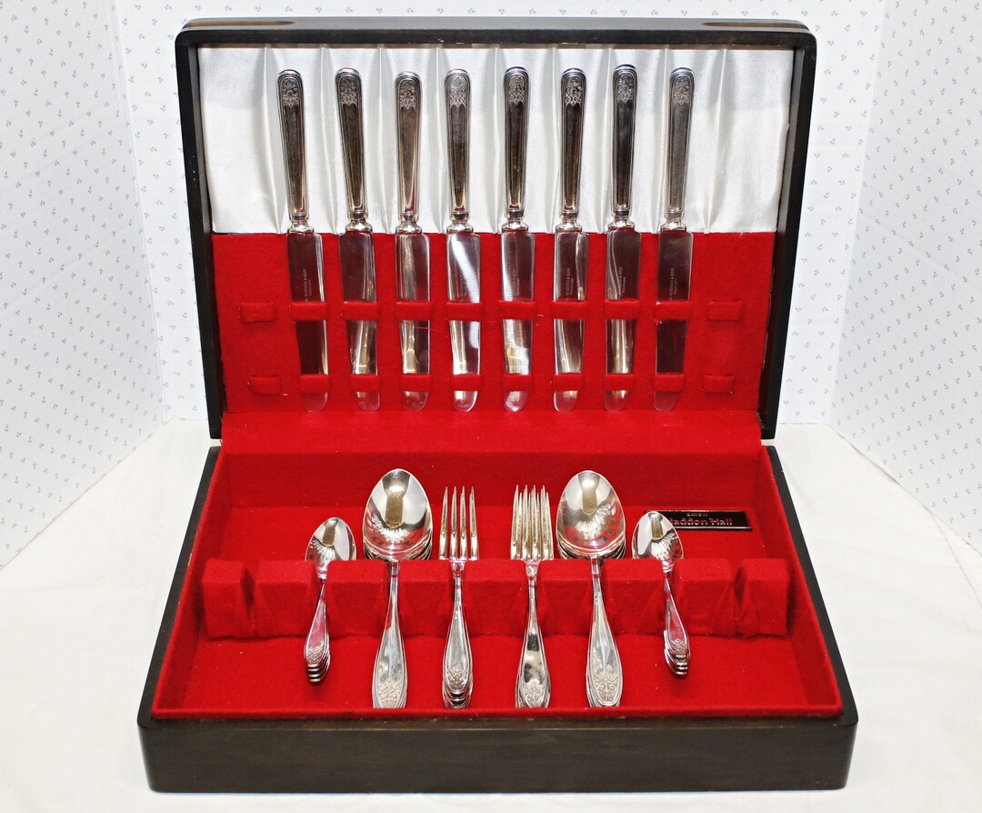 Vintage Wm Rogers Silver Plate Flatware Set for 8, Eatons Haddon Hall ...