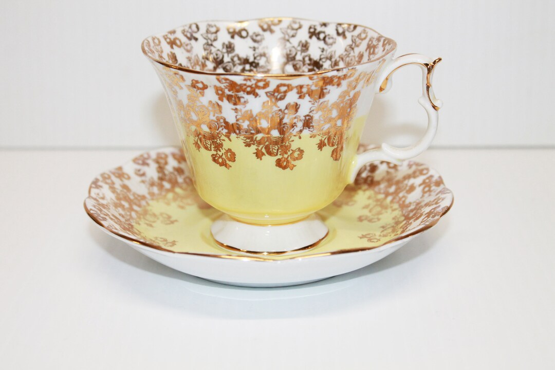 Vintage Royal Albert Teacup & Saucer Set in Yellow Cascade Series, Gold ...
