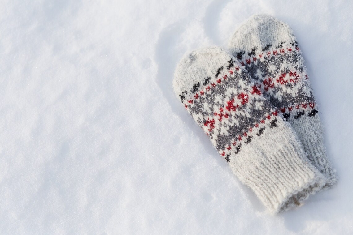 Knitted Natural Wool Mittens, Scandi Style Warm Unisex Gloves, 100% ...