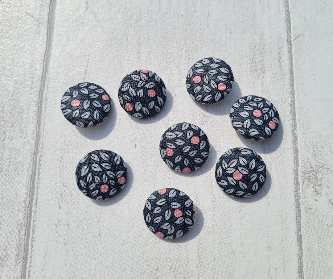 6 X Liberty Fabric Buttons 22mm Hidcote Berry Floral Handmade Fabric ...