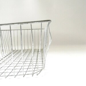 Vintage Rectangle Wire Basket - Etsy