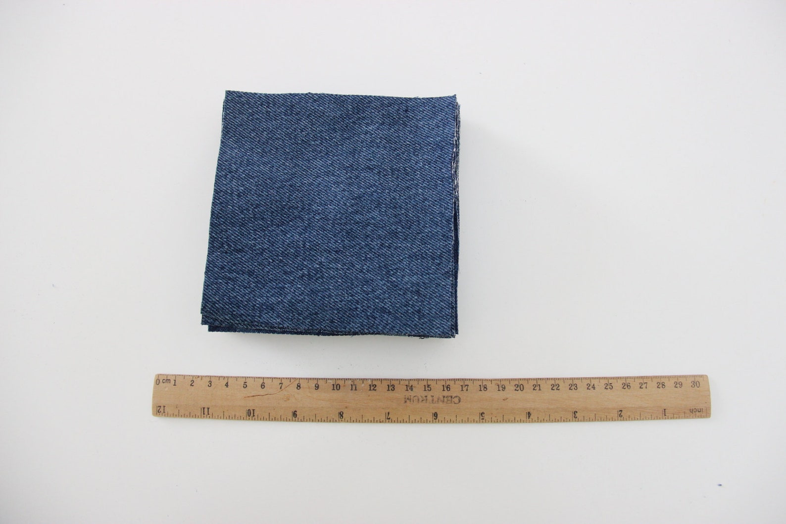 20 Pieces 2"/ 3"/ 4''/ 5''/ 6''/ 7'' Denim Squares (4,9-17,7 Cm ...