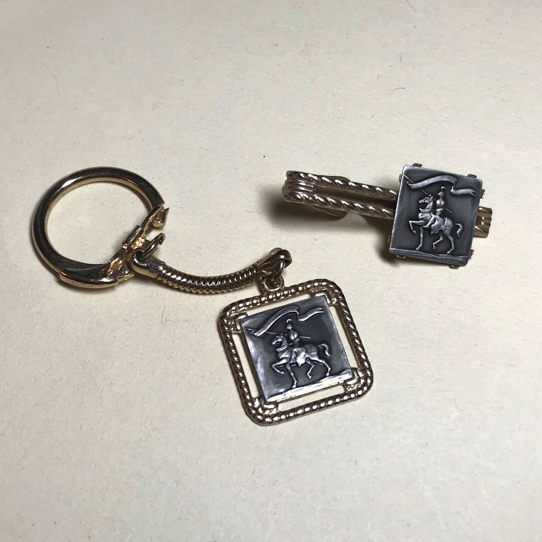 SALE Vintage Men's Accessory Set With Tie Clip and Keychain, Goldtone ...