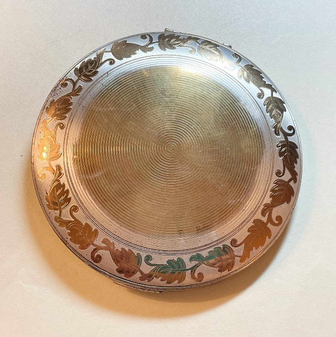 Vintage Shabby Large Round Powder Compact From Elgin American, Goldtone ...