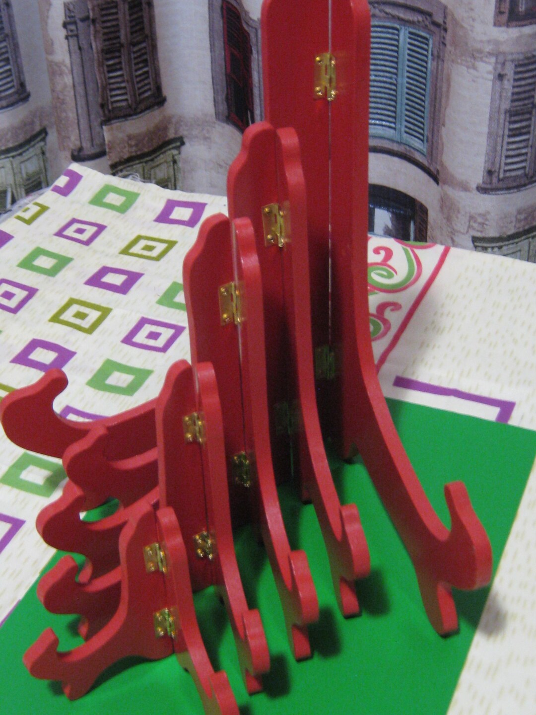 Wooden MDF Plate Stand Decorative Display Easel RED Holder Plate Bowl ...