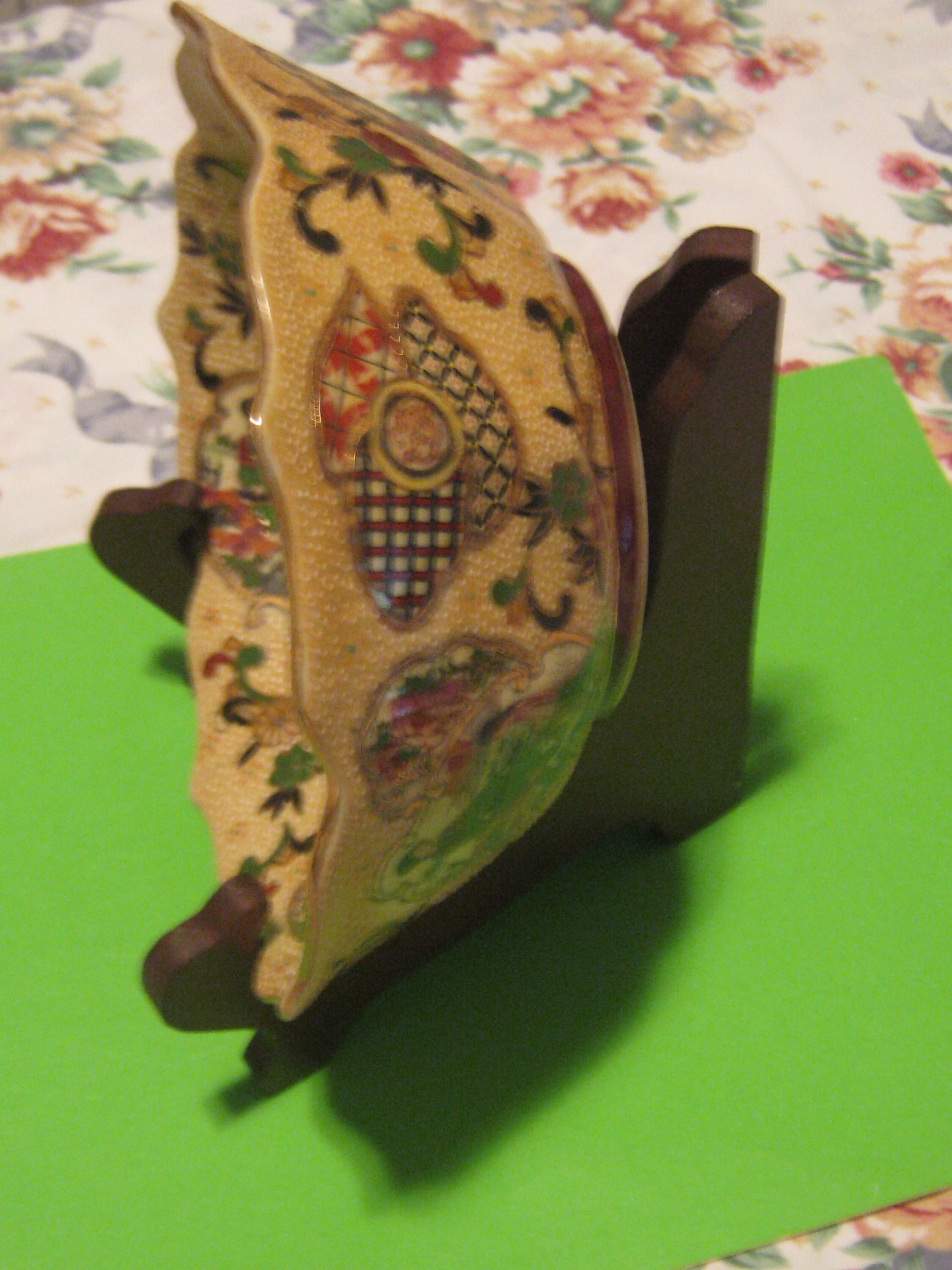 Deep Bowl Wooden Display Stand Easel WALNUT Display Large Deep - Etsy ...