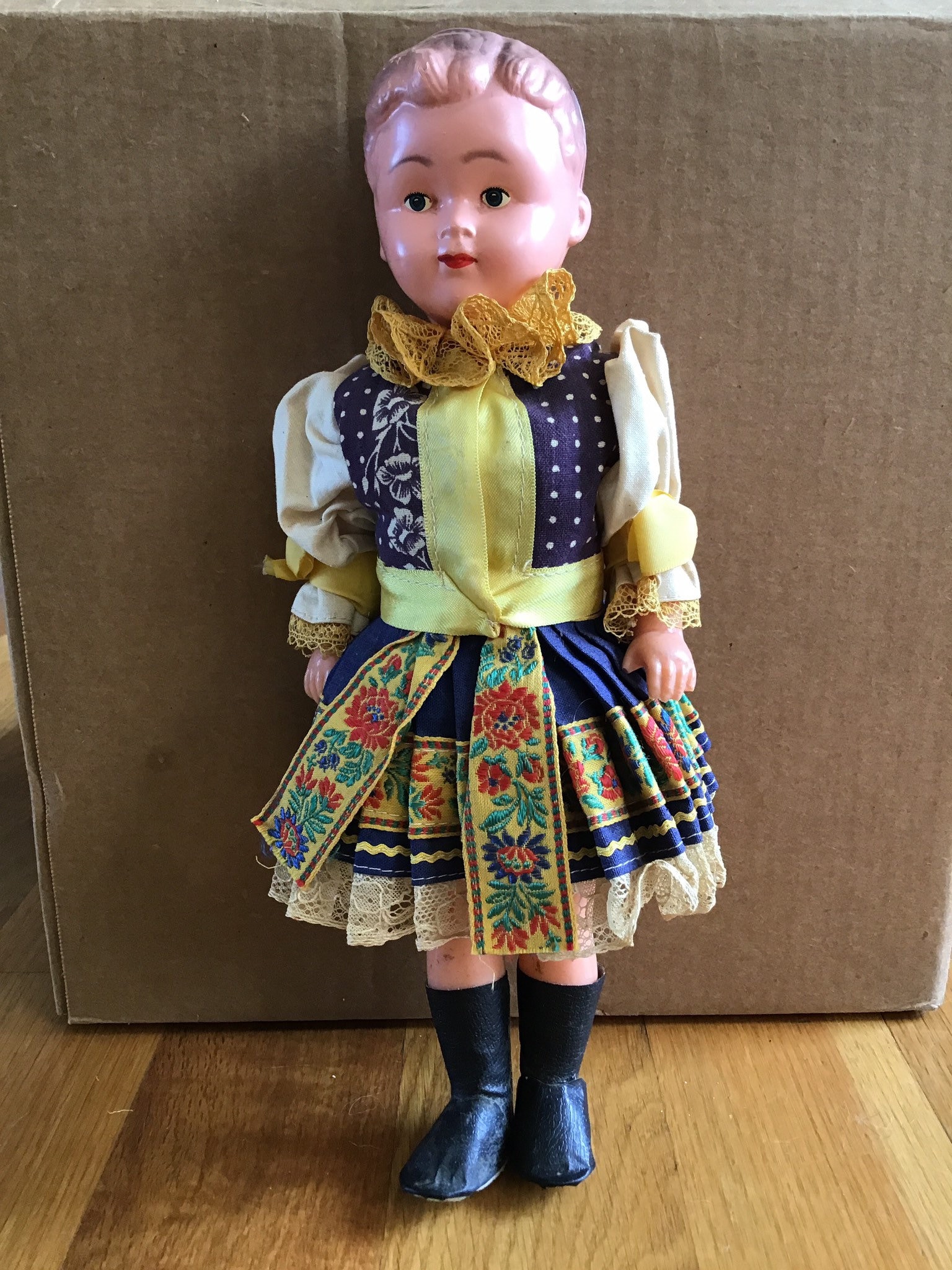 Vintage European Doll Dolls & Action Figures Dolls etna.com.pe