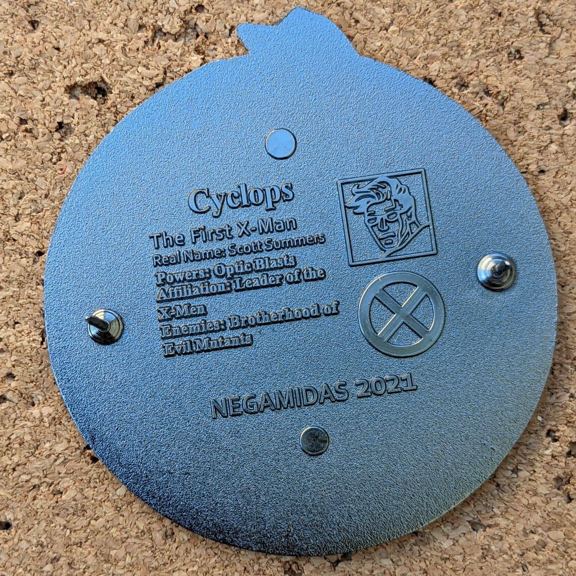 Cyclops Vs Sentinel X-men Pin | Etsy