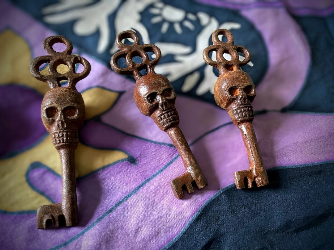 Skull Skeleton Key - Etsy