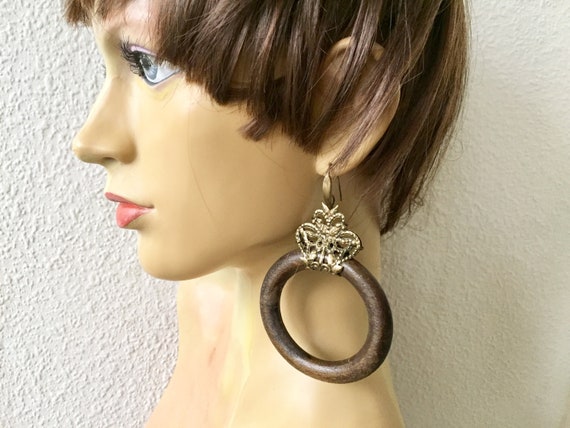 Vintage 70s Extra Large Brown Wood Tube Hoops with Or… - Gem