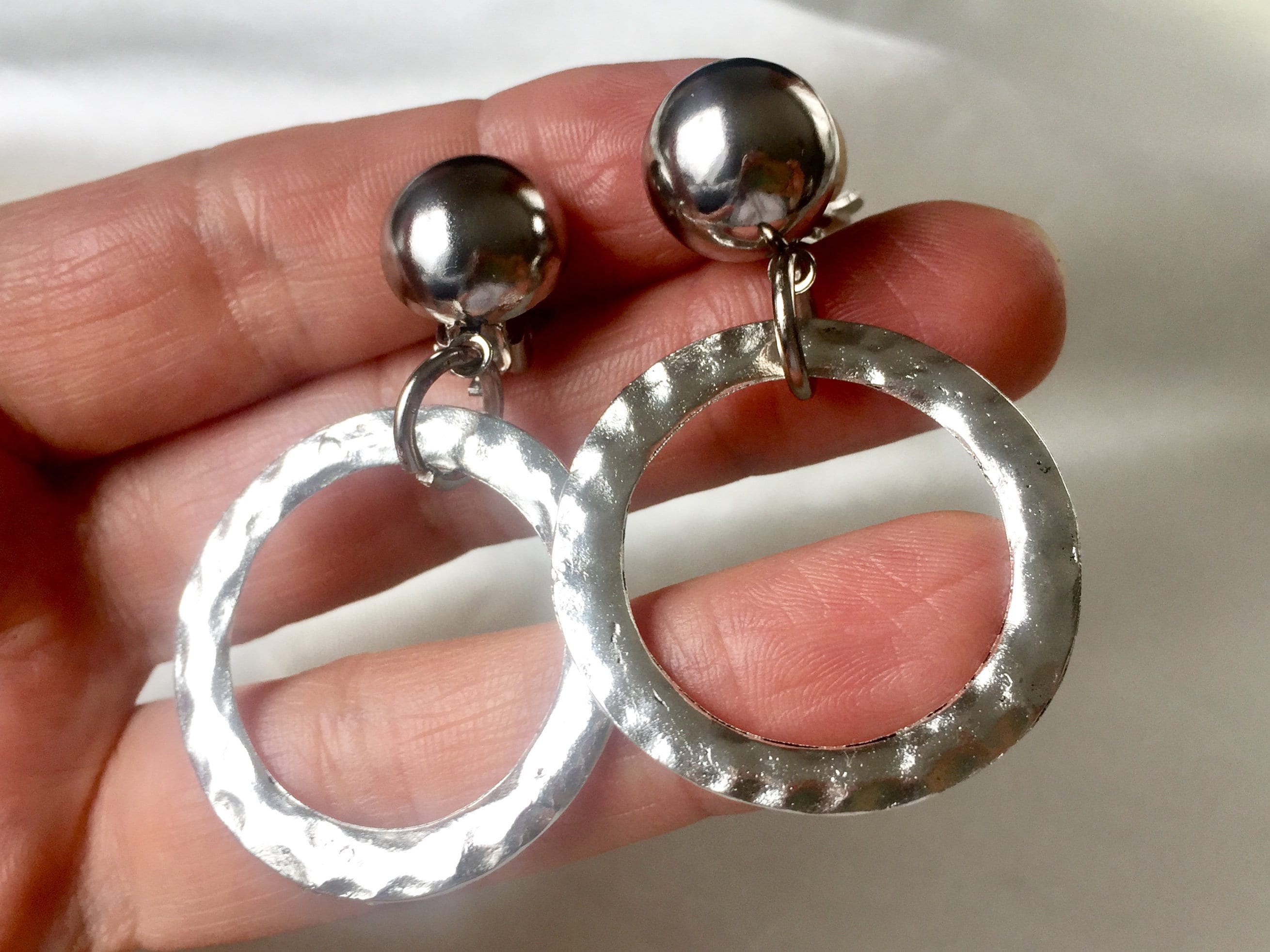 70s Medium Hammered Silver Hoops Clip On EarringsBrutalist | Etsy