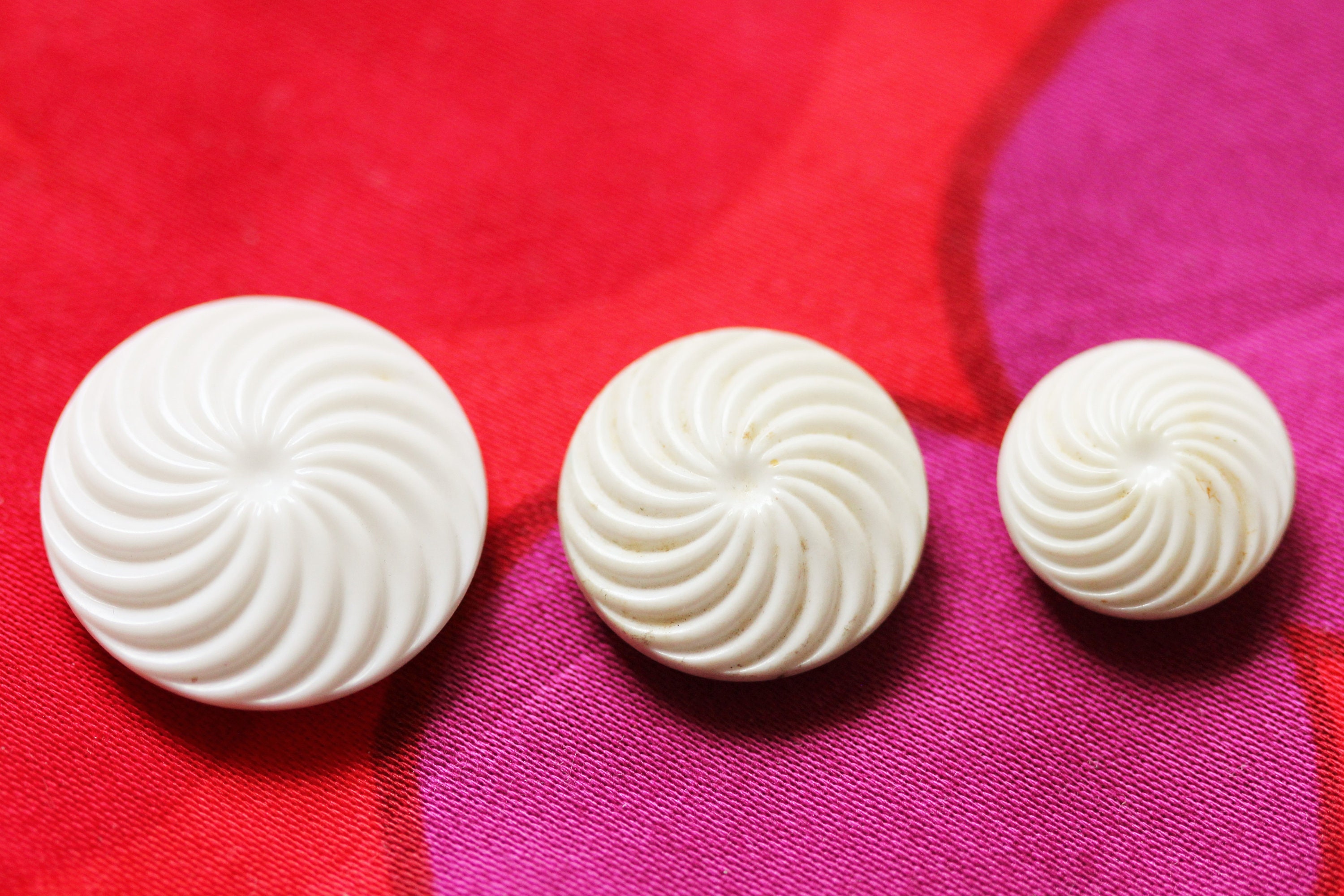 Colt Button 9 in Three Sizes Collectible Vintage Plastic - Etsy