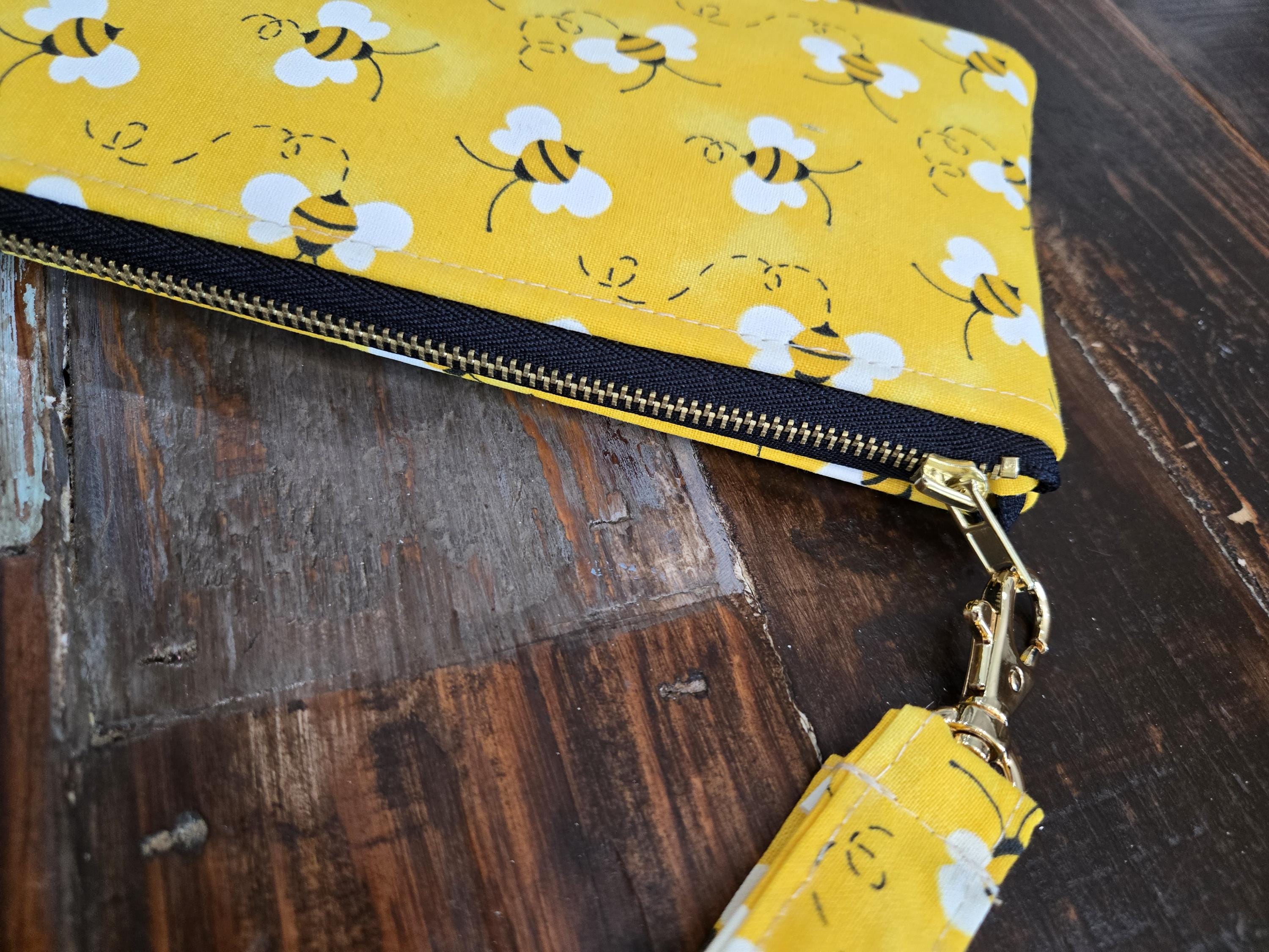 Bumble Bee Wrislet, Cell Phone Wallet, Small Purse, Purse With Bees - Etsy