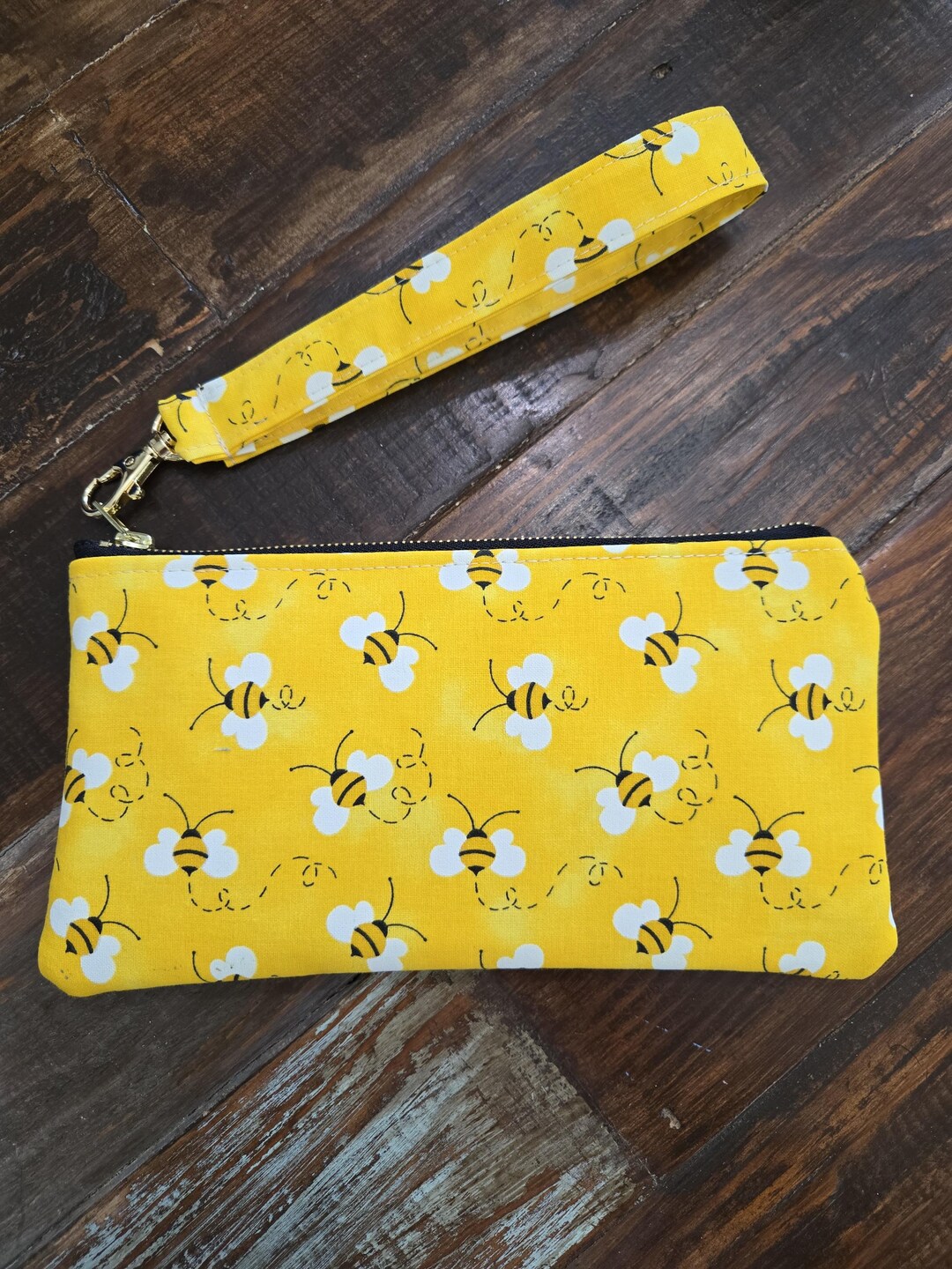 Bumble Bee Wrislet, Cell Phone Wallet, Small Purse, Purse With Bees - Etsy