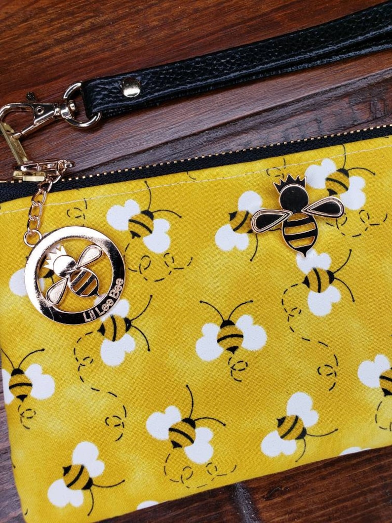 Bumble Bee Wrislet Cell Phone Wallet Small Purse Purse With - Etsy